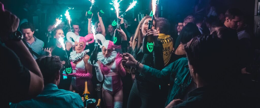 Book a table – NOHO Club Hamburg